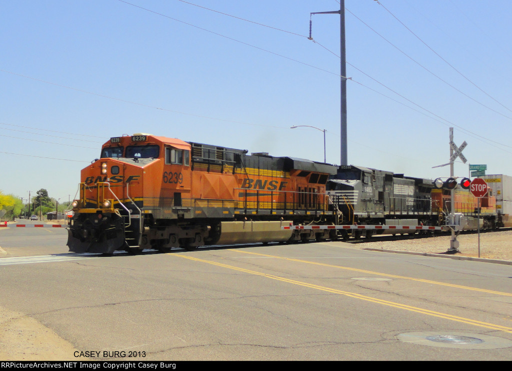 BNSF 6239